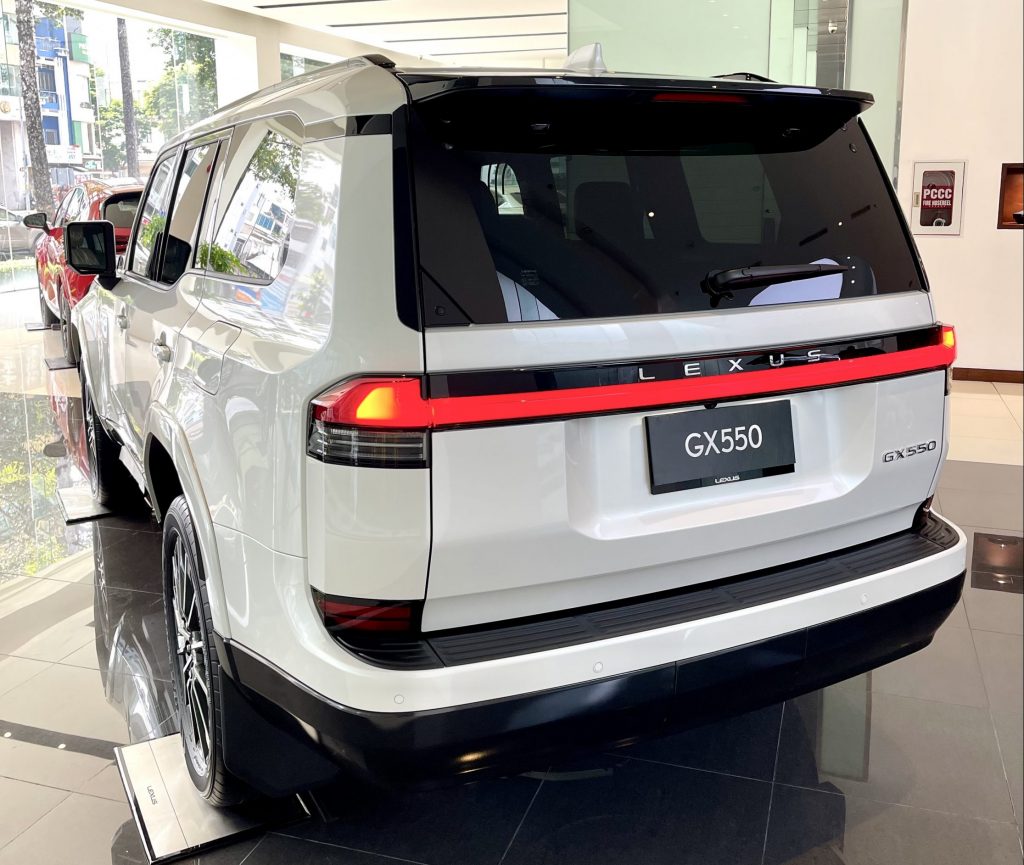 Ảnh chi tiết Lexus GX550 thực tế tại Showroom Lexus Sài Gòn ! - Lexus ...
